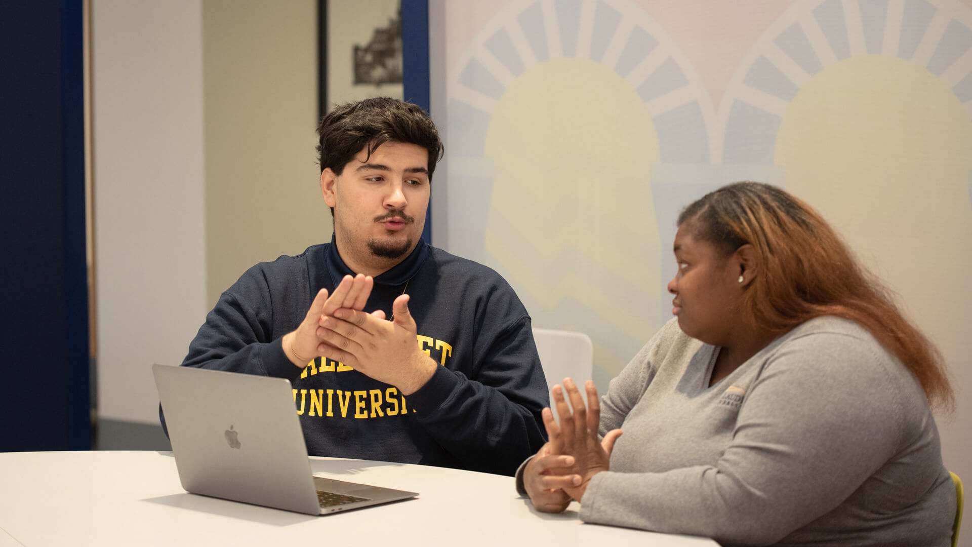 Apple Distinguished School 2022-2025 | Gallaudet University