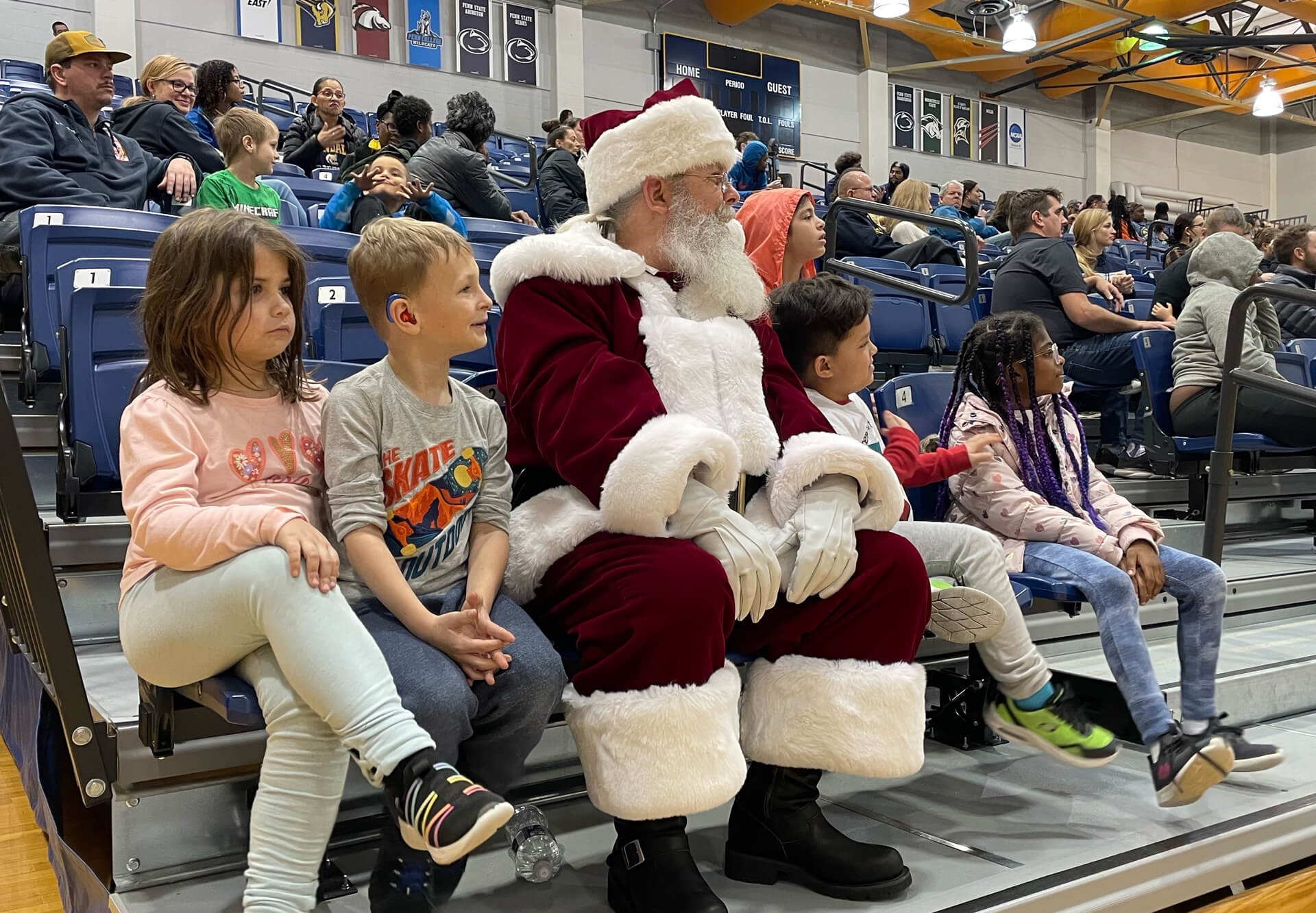 Deaf Santa Claus visits Gallaudet, Gaylord National Resort and ...