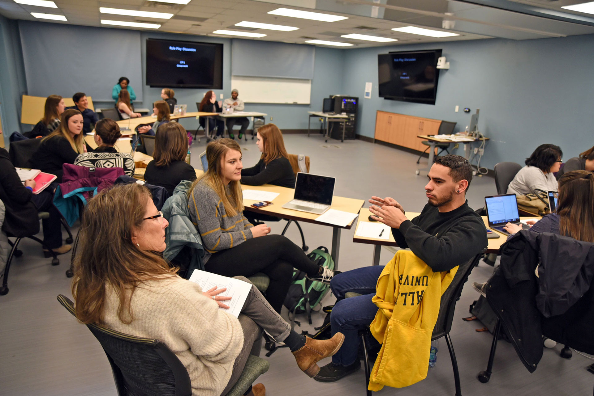 Learn ASL at Gallaudet | Gallaudet University