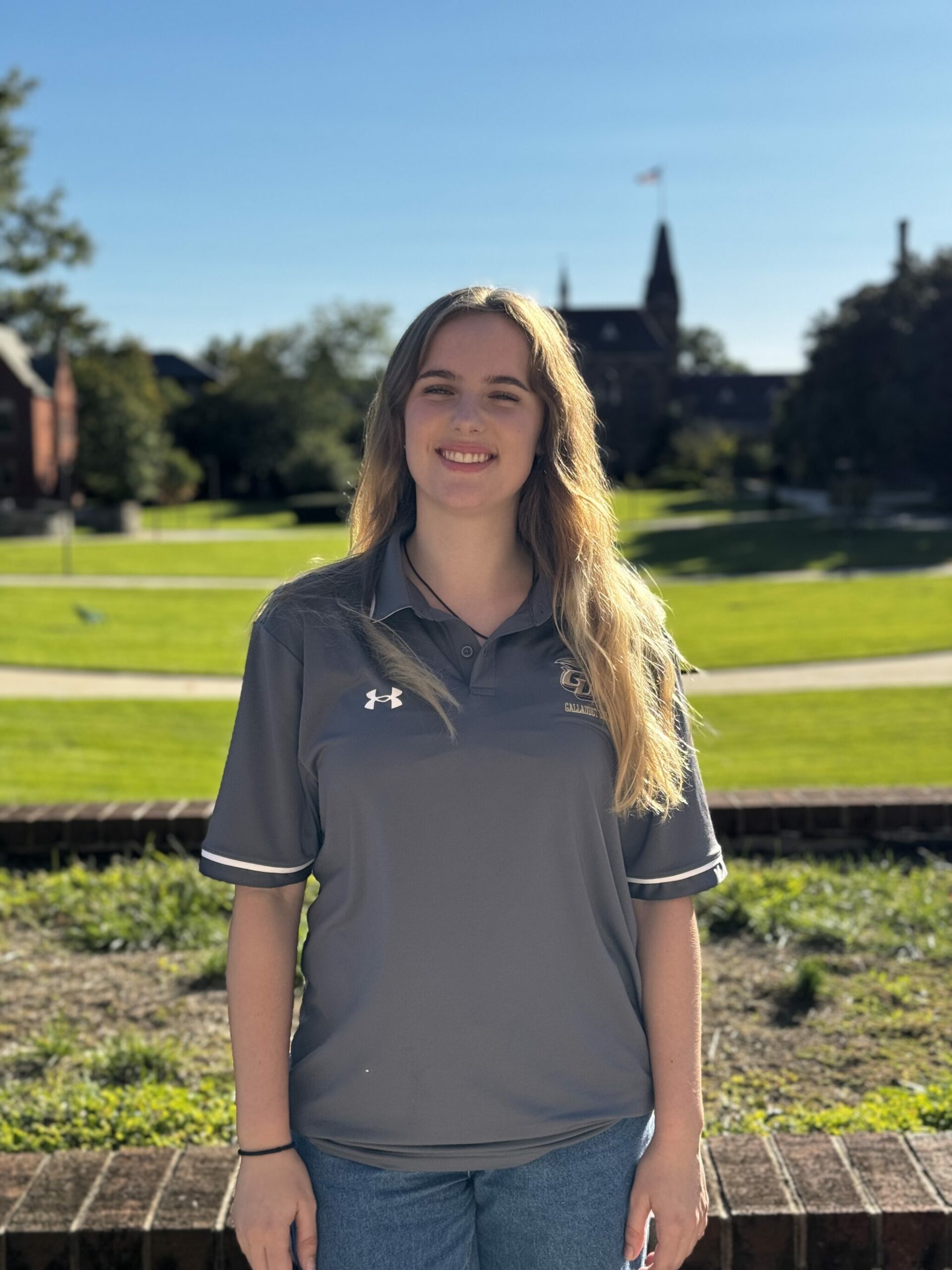 Nicole Hicks, Debate Team | Gallaudet University